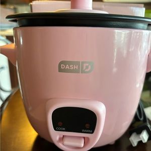 Dash of Pink | Kitchen | New In Box Mini Rice Cooker With Warmer | Poshmark
